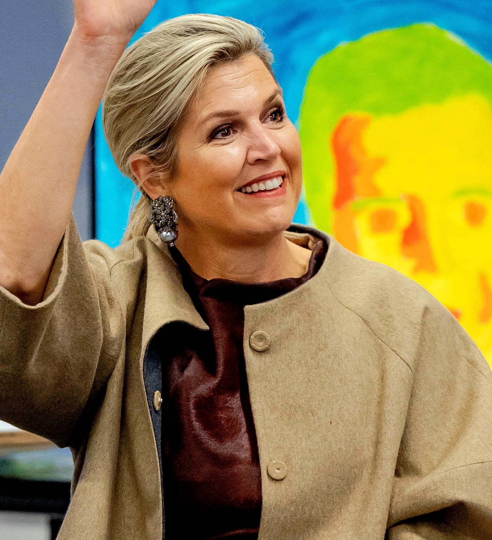 Máxima draagt top van ponyhaar - Modekoningin Máxima