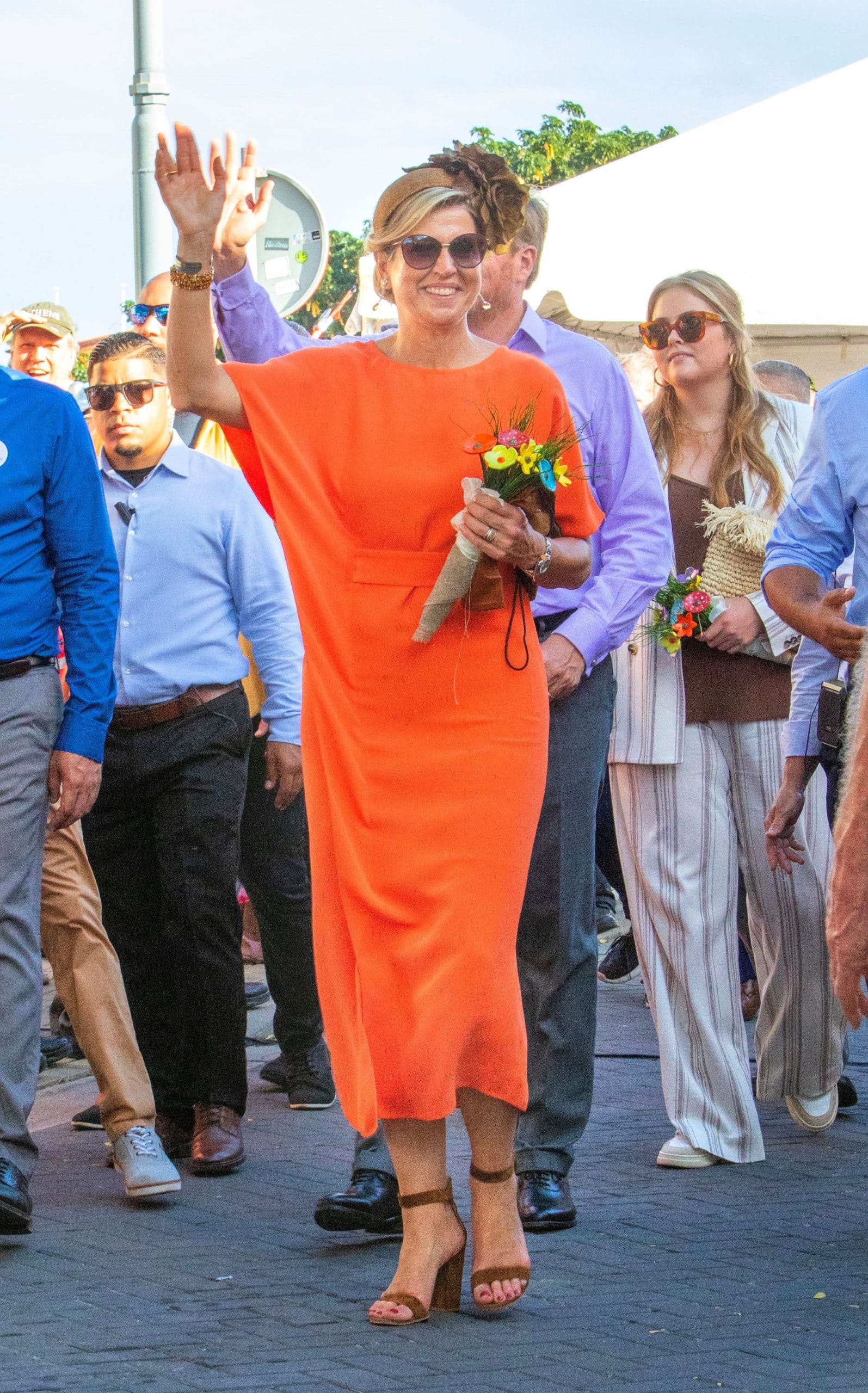 Kledingwissel voor koningin Máxima - Modekoningin Máxima