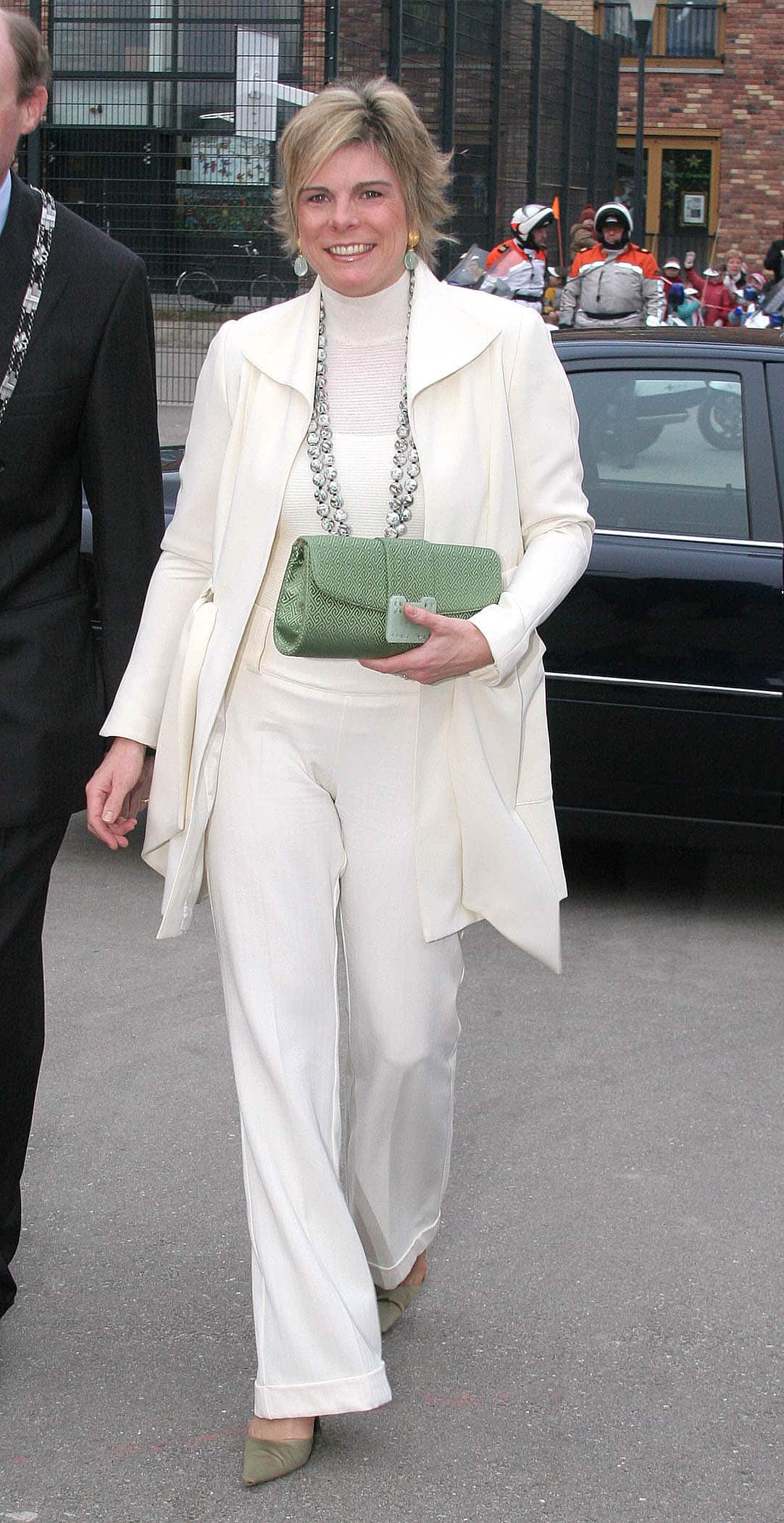 Voor een accessoire is Laurentien altijd wel te porren - Modekoningin Máxima