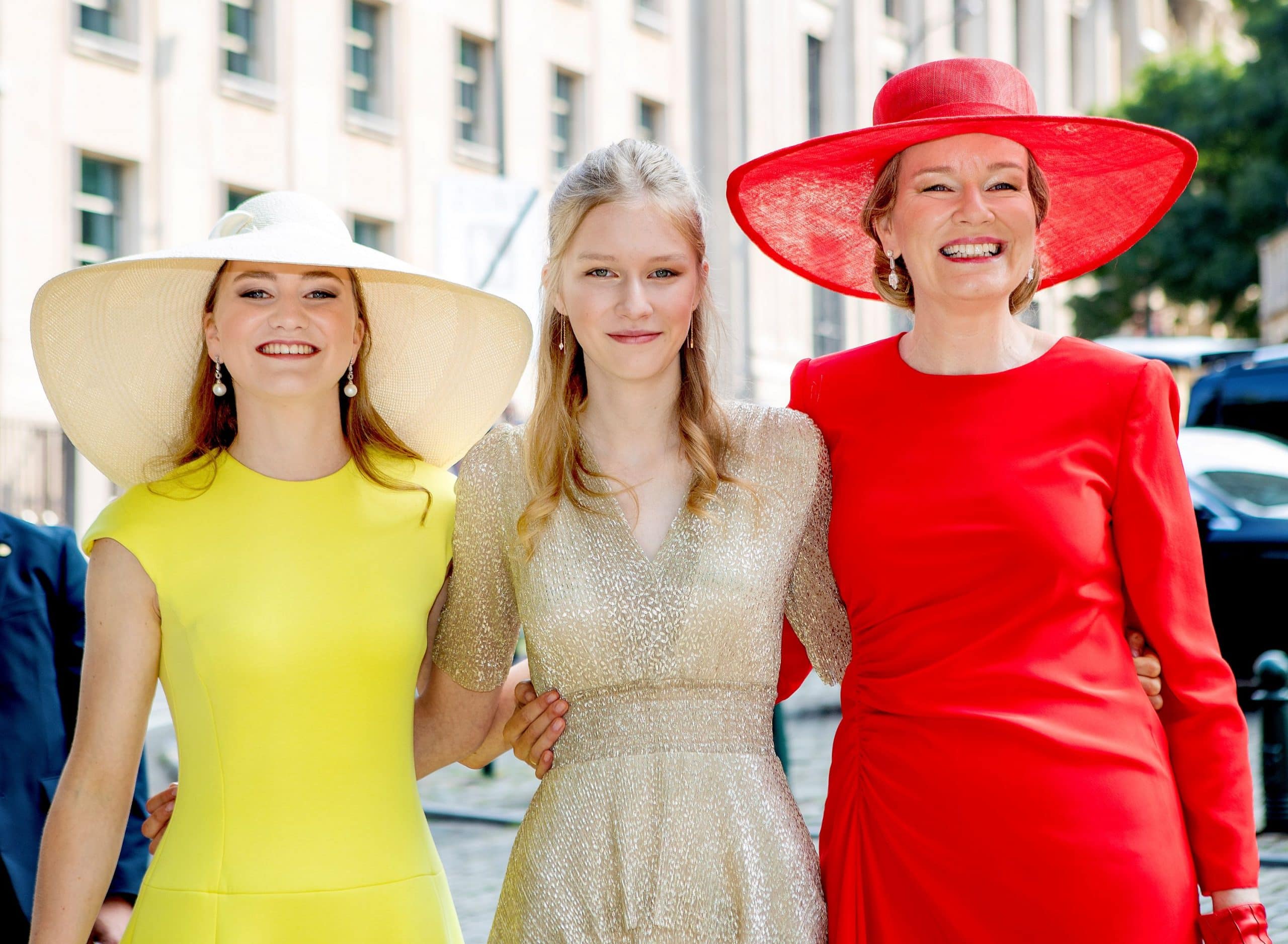 Prinses Elisabeth was de ster van de Nationale Feestdag - Modekoningin ...