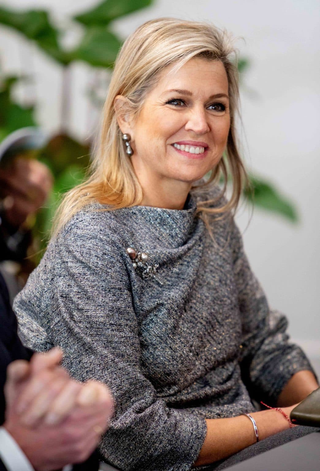 Daar is hij weer: Máxima haalt top uit 2014 tevoorschijn - Modekoningin ...