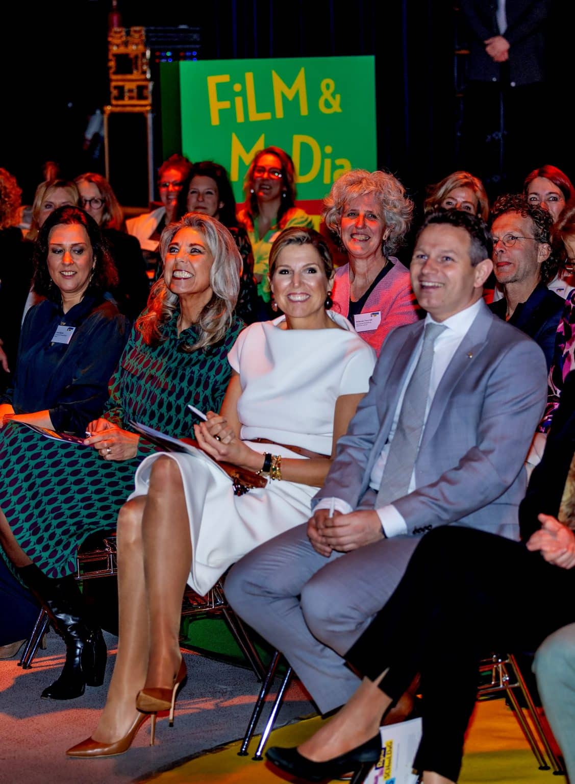 Máxima in het sneeuwwit tijdens Zeeuws bezoek - Modekoningin Máxima