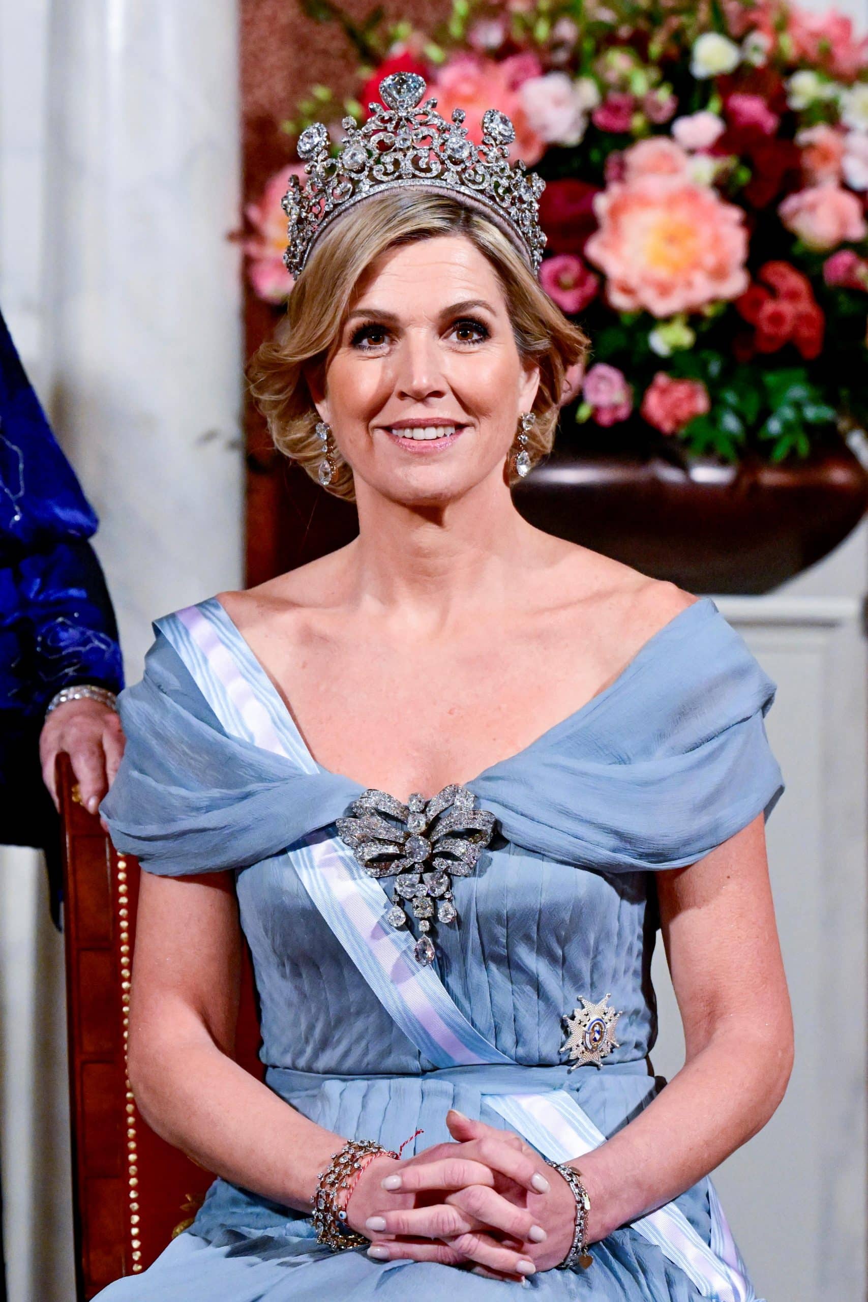 Geplooide off-shoulder galajurk - Modekoningin Máxima