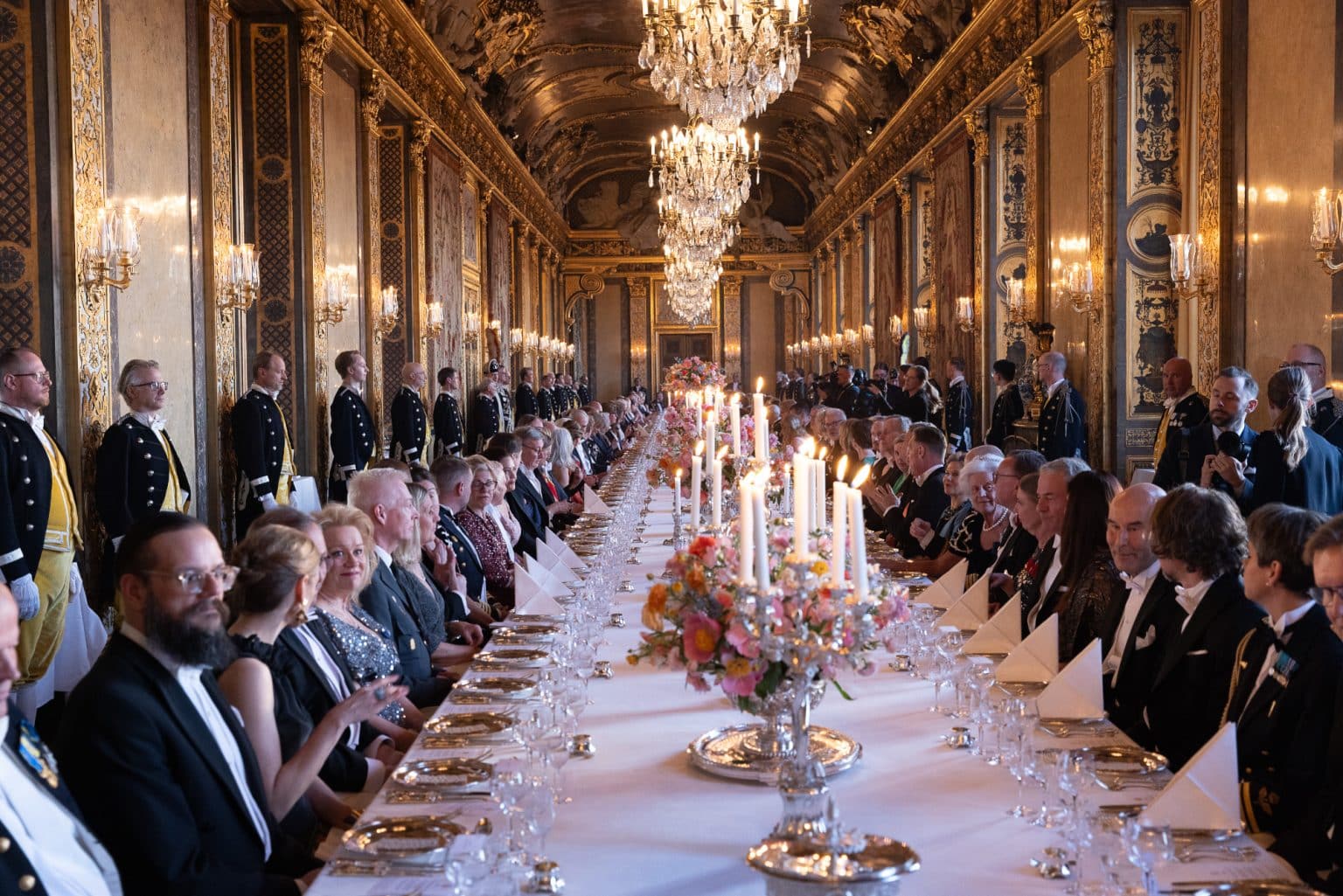 Zweedse Royals shinen tijdens staatsbanket - Modekoningin Máxima