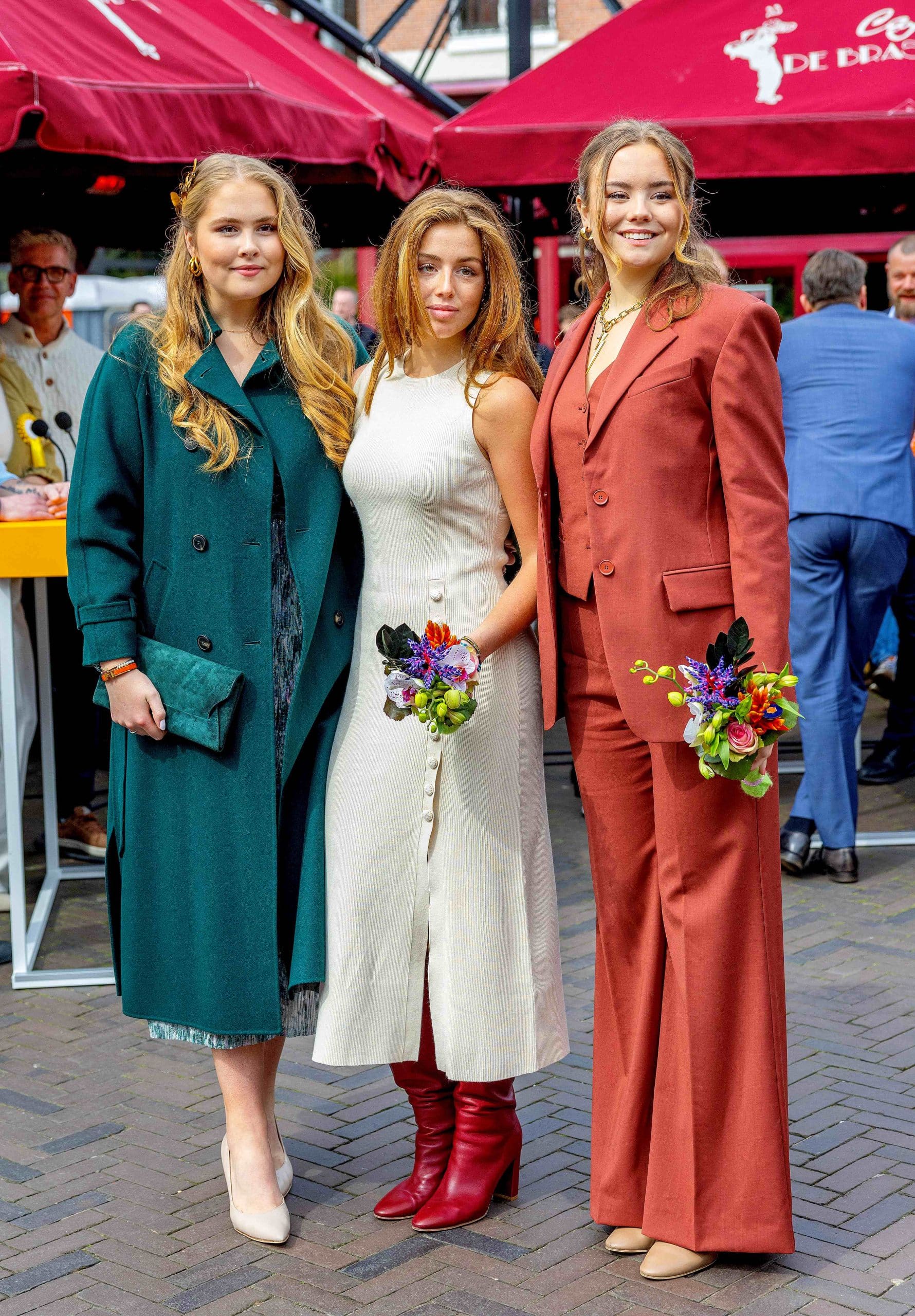 Koningsdag 2024: dit dragen Máxima, Amalia, Alexia en Ariane ...