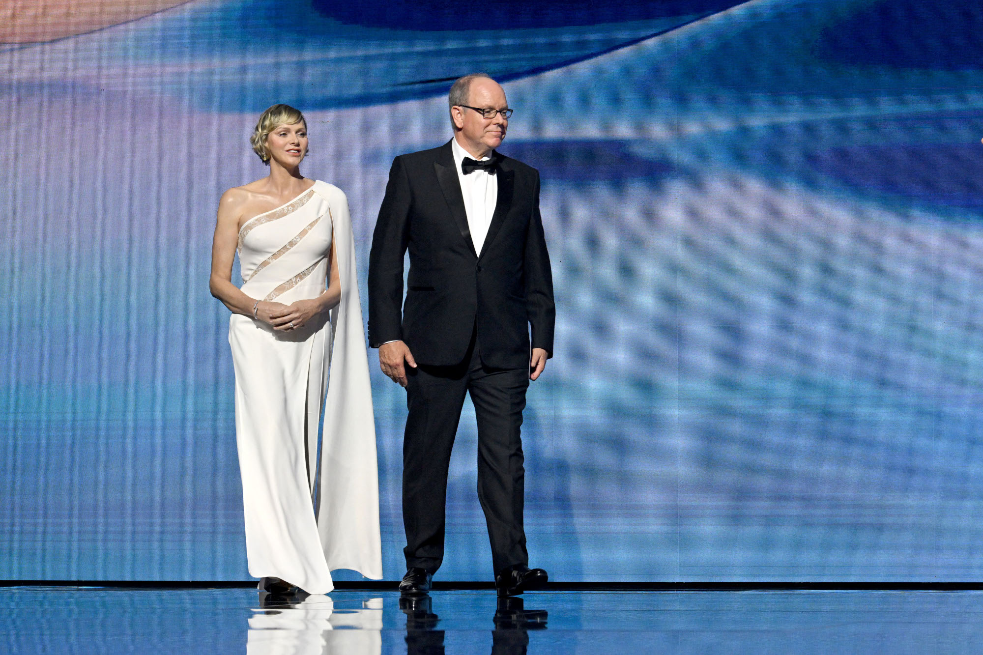 Wil je zien: prinses Charlene in prachtige jumpsuit - Modekoningin Máxima