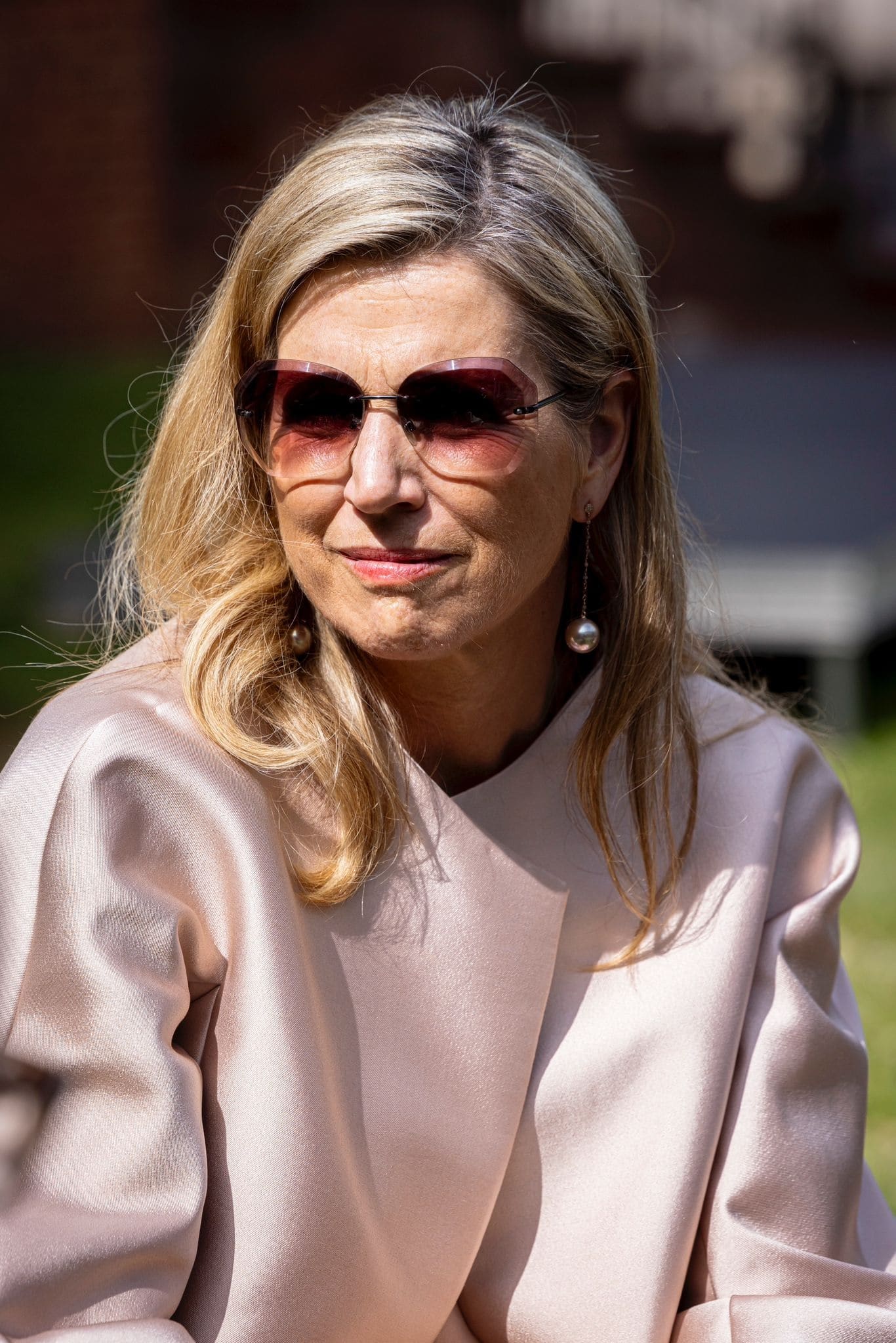 Máxima is het toonbeeld van elegantie in nieuwe outfit - Modekoningin ...