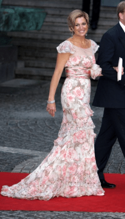 Welke (oude) galajurk gaat Máxima dragen tijdens het diplomatendiner? - Modekoningin Máxima
