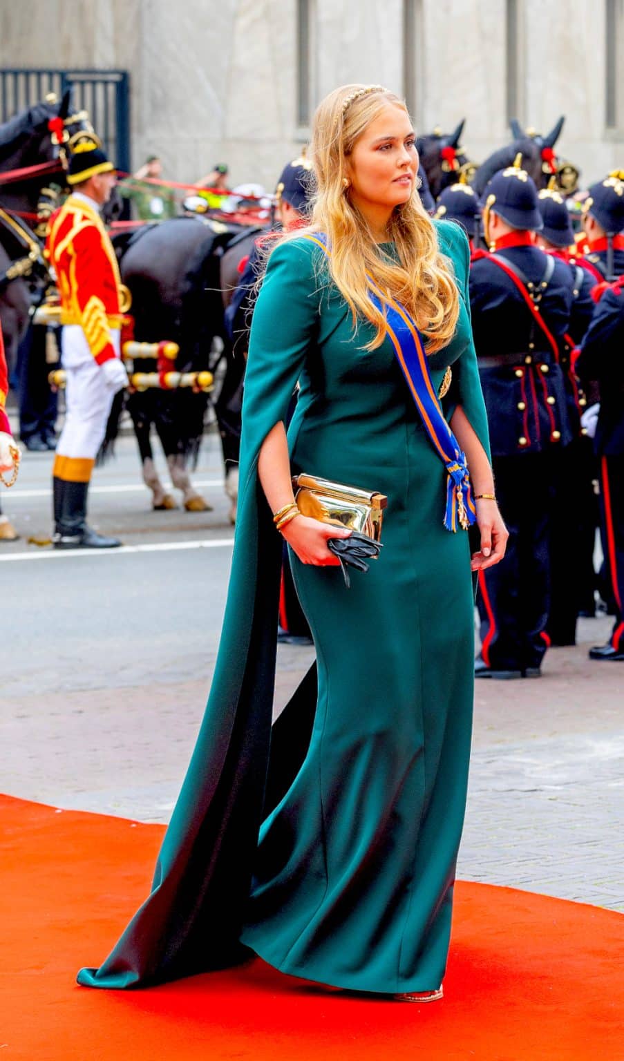 Stem hier op Amalia's mooiste jurk van deze week - Modekoningin Máxima