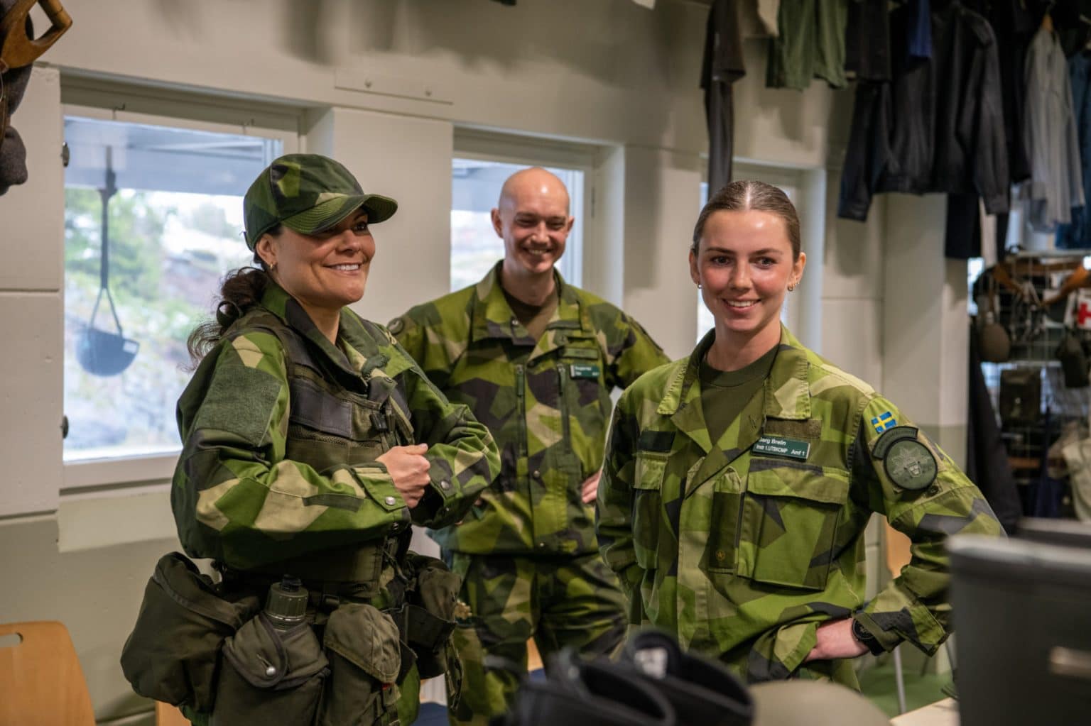 In beeld: Victoria voltooit militaire opleiding. Meer over de Griekse ...