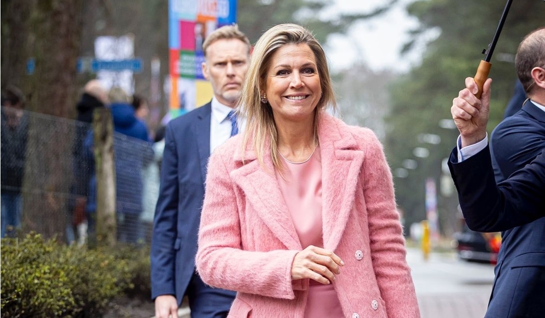 Wauw! Máxima draagt nieuwe, roze outfit - Modekoningin Máxima