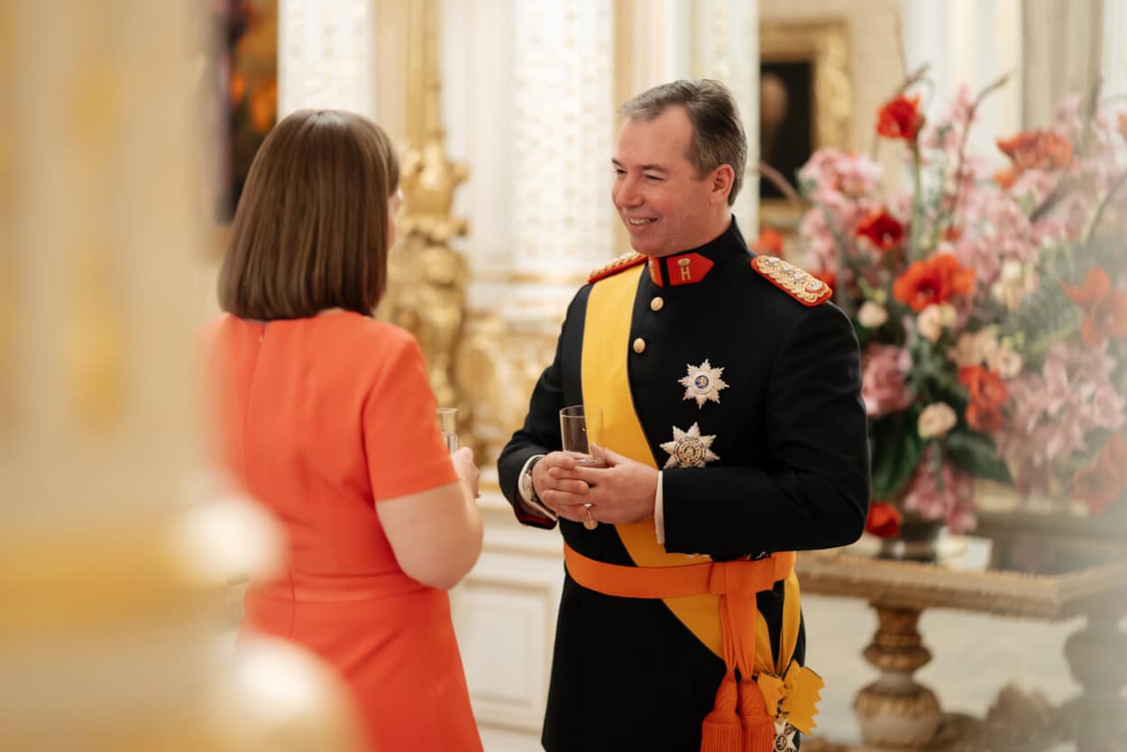 In Luxemburg beginnen ze het nieuwe jaar met tiara's - Modekoningin Máxima