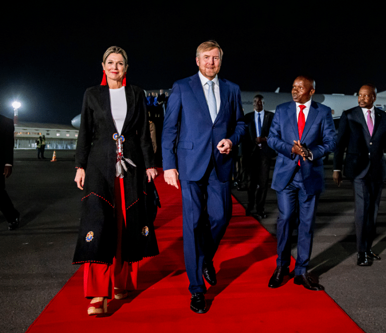 Máxima draagt Keniaanse mode bij start staatsbezoek Kenia ...
