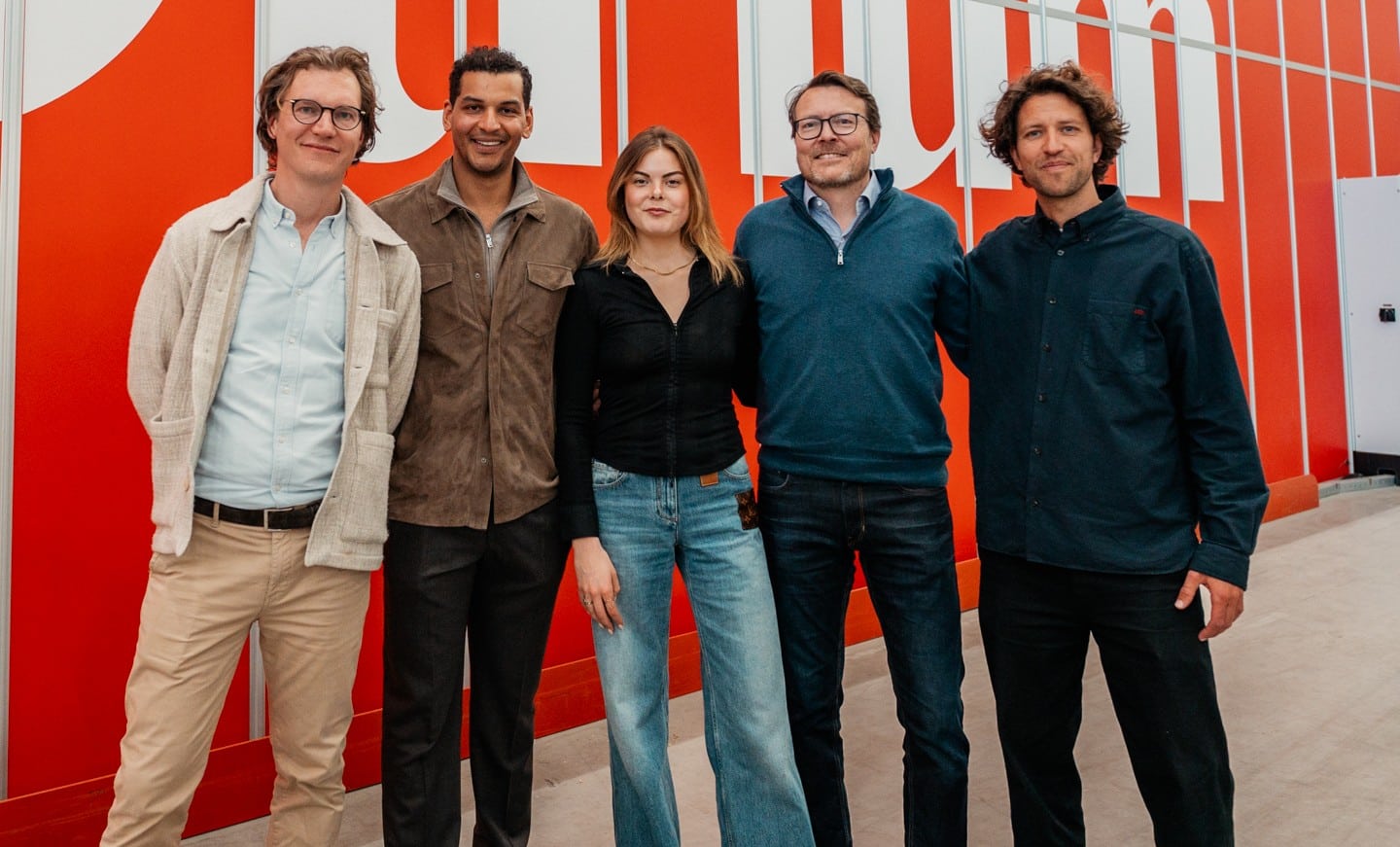 Eloise bij opening Bleckmann en Otrium Almelo - Modekoningin Máxima