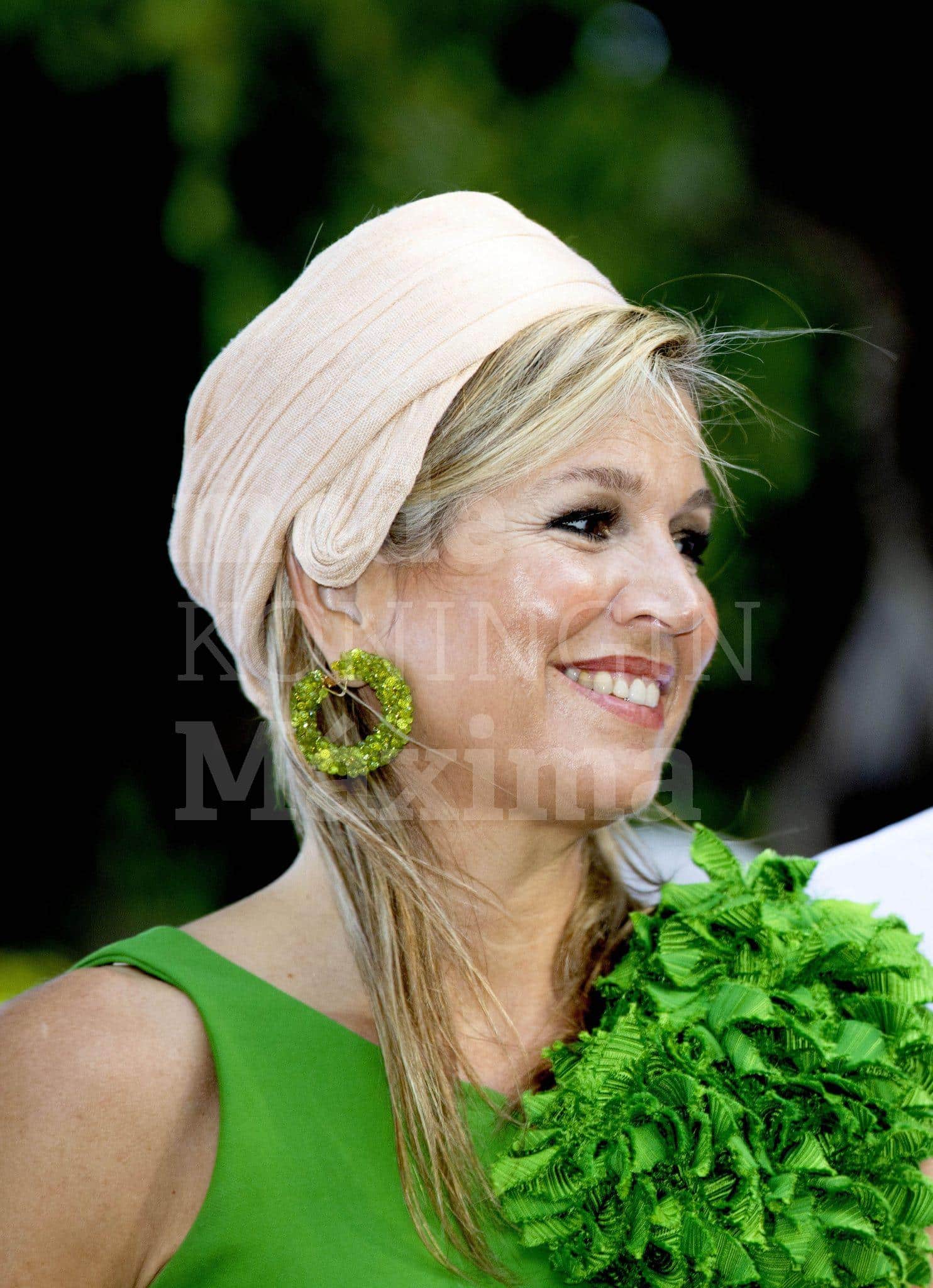 Máxima in het roze tijdens streekbezoek Flevoland - Modekoningin Máxima