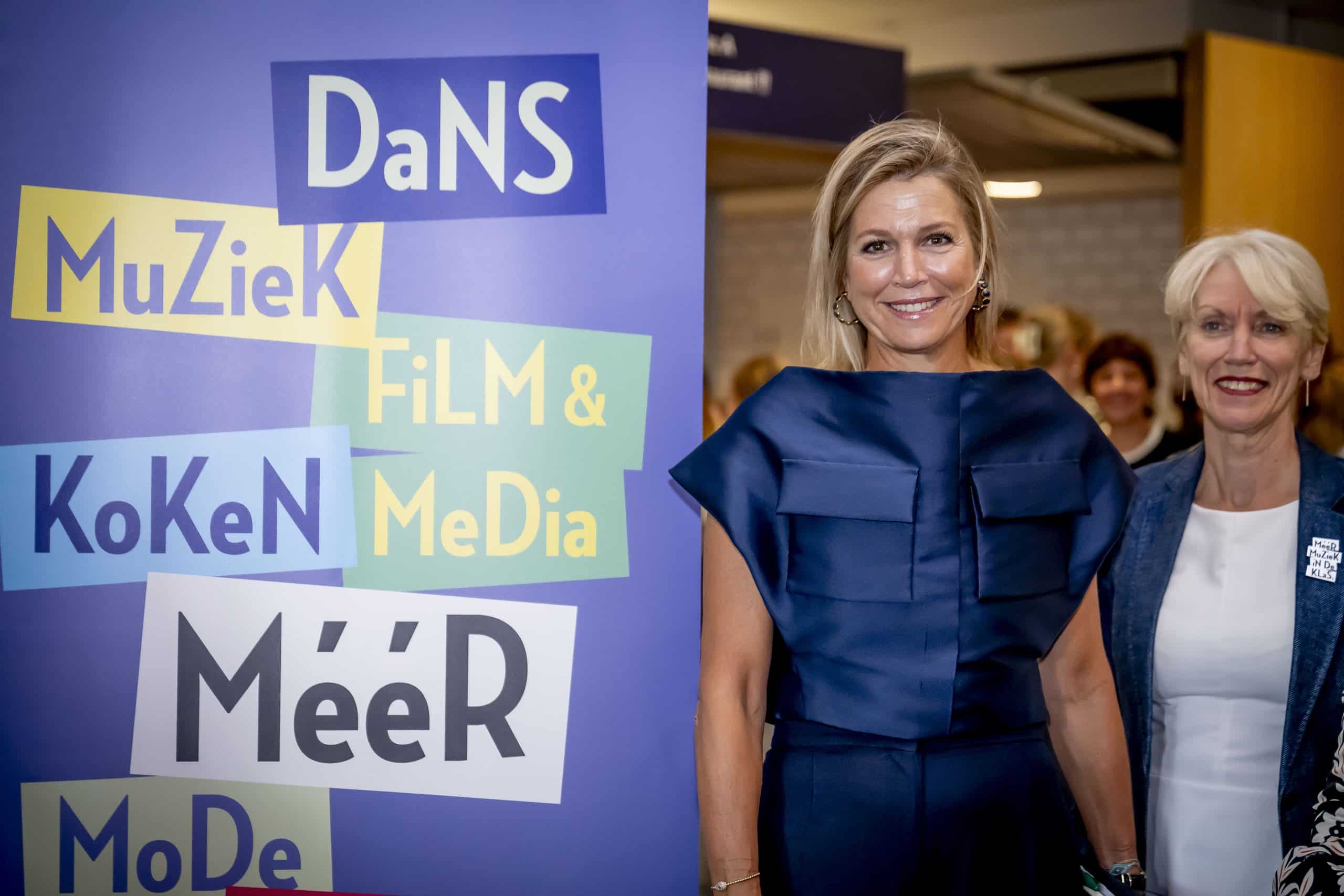 Máxima combineert top Koningsdag 2025 vandaag heel anders ...