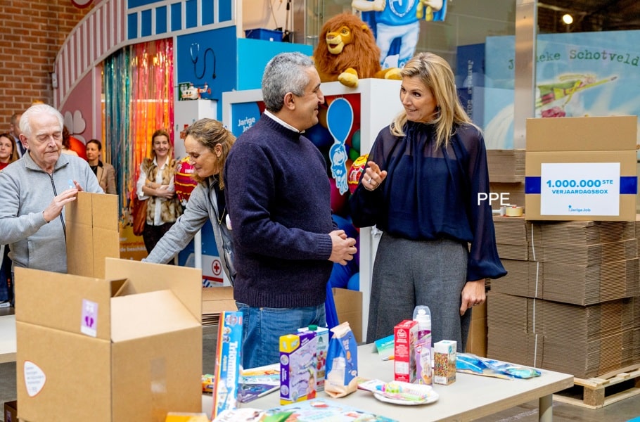 Koningin Máxima bezoekt Stichting Jarige Job - Modekoningin Máxima
